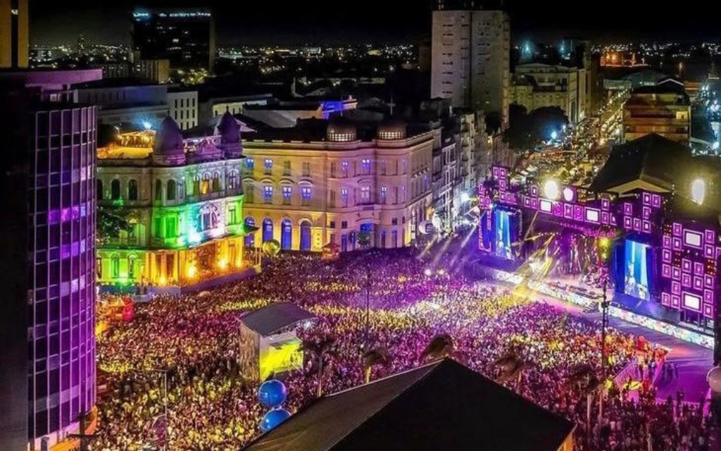 Saiba como curtir o Carnaval de Recife com exclusividade num camarote ...